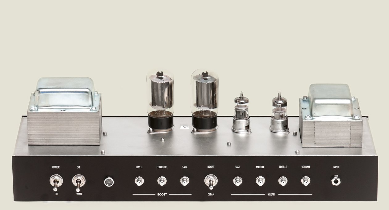 Berlin Amplifier | DUESENBERG GUITARS