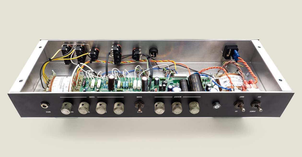 Berlin Amplifier | DUESENBERG GUITARS
